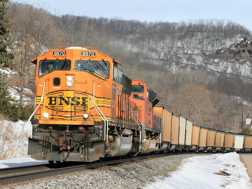 BNSF 8870